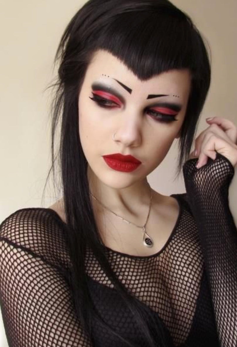 Does Your Gothic-Ness Pass The Test? - Gothic Babe Co